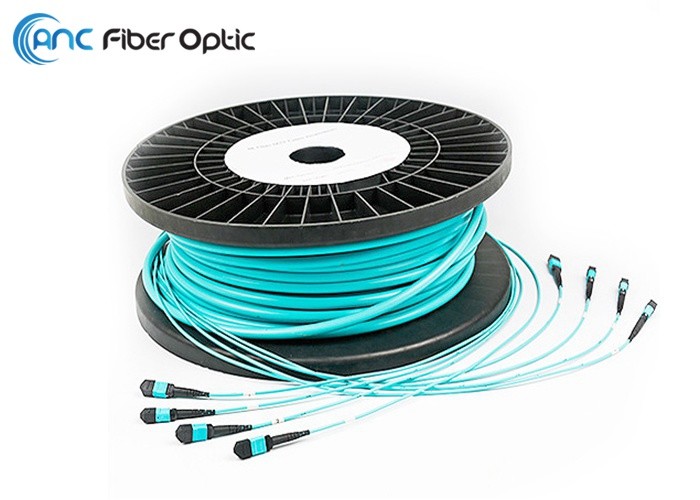 câbles équipés de 24F 48F 72F 96F 144F MPO MPO au câble équipé de tronc ...